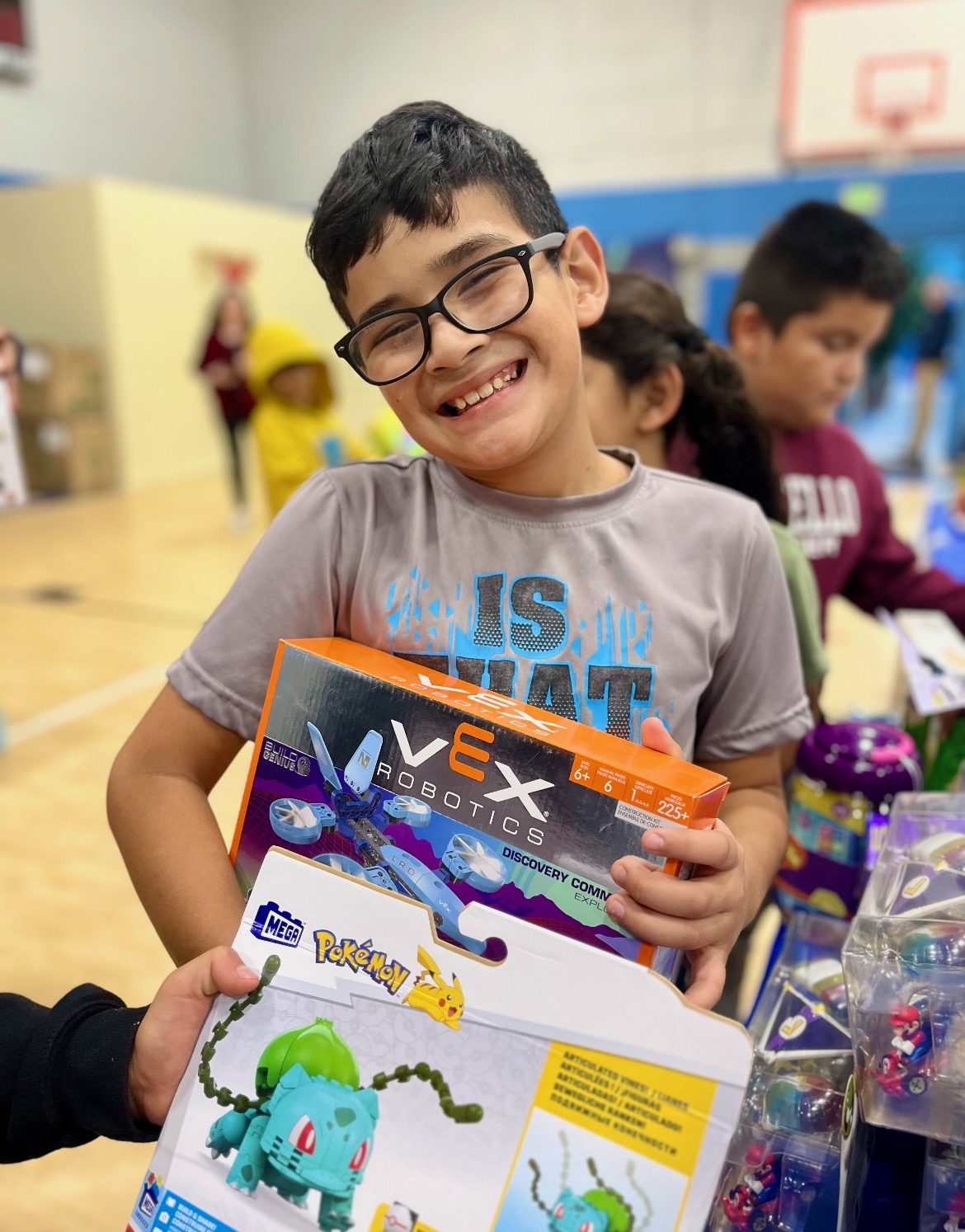 i.am Angel Supports Boys & Girls Club in East LA, Spreading Holiday ...